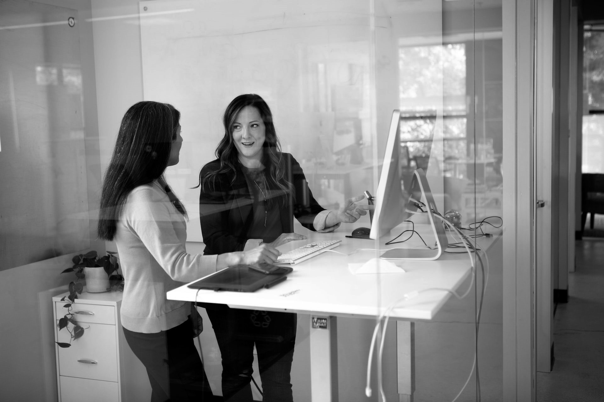 Interview Attire for Women: A Guide by Job Type – Millennialli.com